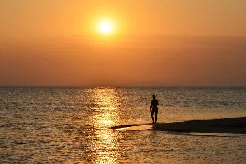 Sunny Beach: Sunset Catamaran Cruise with Dinner & Champagne | GetYourGuide