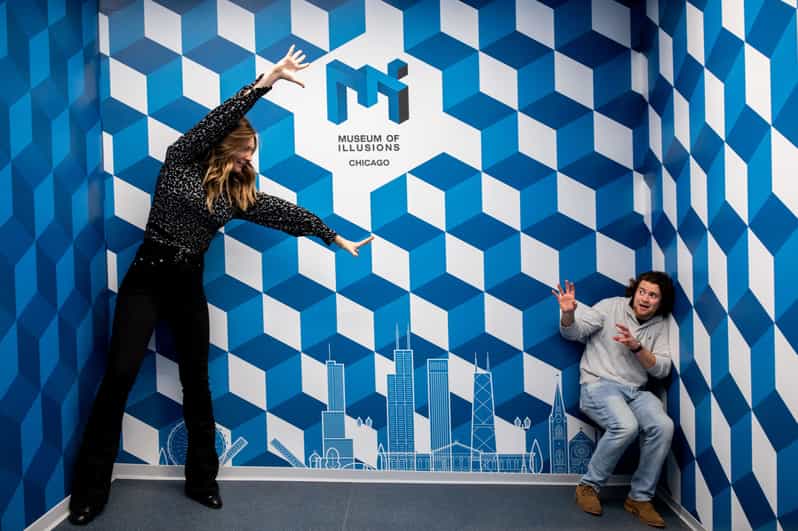 Chicago: Museum of Illusions Timed Entrance Ticket | GetYourGuide