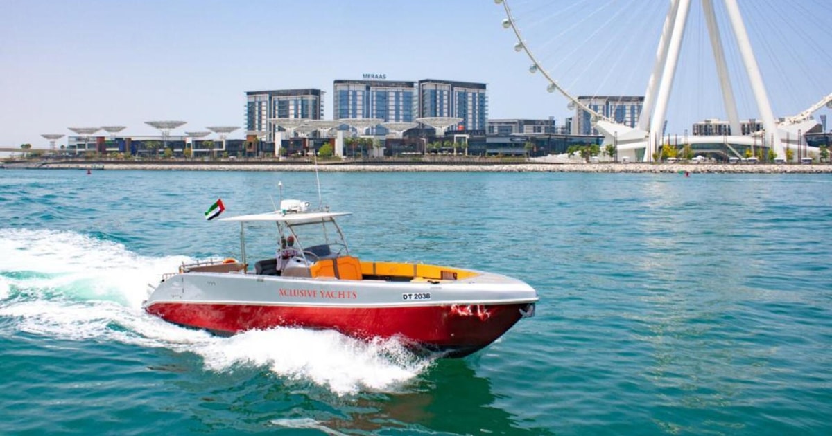 Dubai: Private 2 hours Boat Tour | GetYourGuide