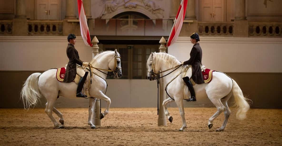 Wenen: Spaanse Rijschool Lipizzaner Klassieke Prestaties | GetYourGuide