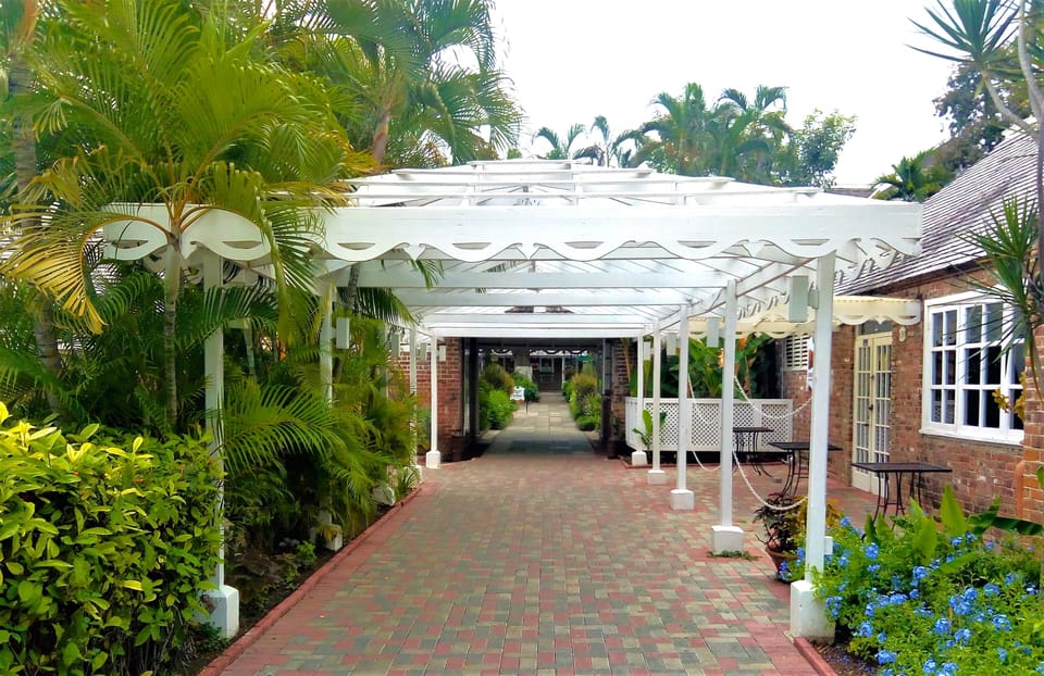 Devon House Heritage Tour with Ice-Cream from Ocho Rios | GetYourGuide