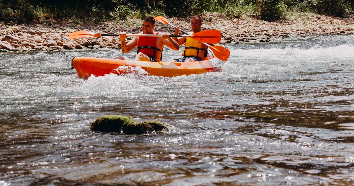 Oviedo: Discesa in canoa sul fiume Nalón | GetYourGuide