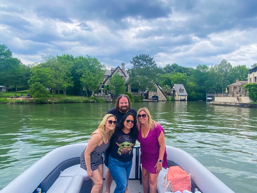 Austin: Tour en barco guiado por el Lago Austin | GetYourGuide
