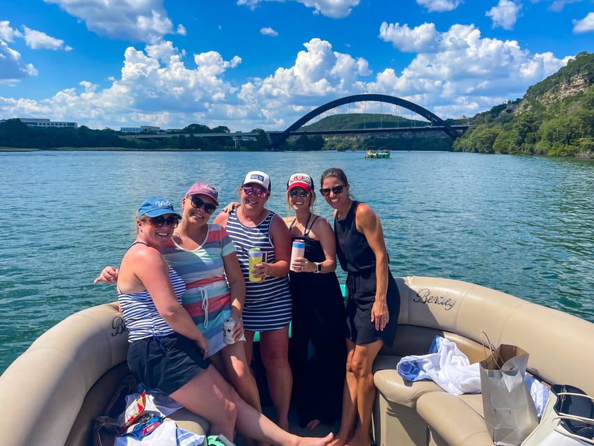 Austin: Tour en barco guiado por el Lago Austin | GetYourGuide