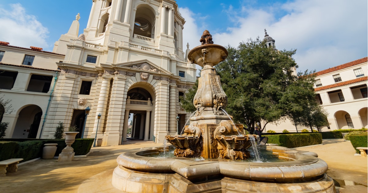 Pasadena: City Highlights Exploration Game | GetYourGuide