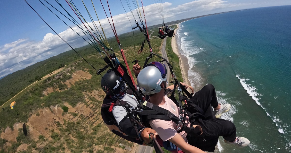 Din Montañita: Experiență de parapantă | GetYourGuide