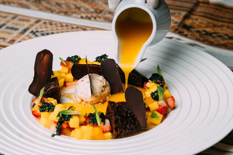 Cusco: Folkloric Andean Show & 3-Course Dinner at Tunupa | GetYourGuide