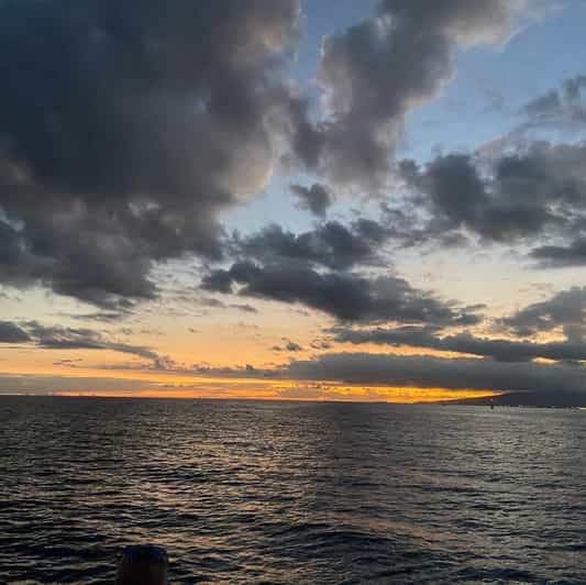 Honolulu: Waikiki Beach Oahu & Diamond Head Sunset Cruise | GetYourGuide