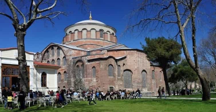 Continentul Asia & Palatul Topkapı & Harem. Ghidat, Grup mic | GetYourGuide