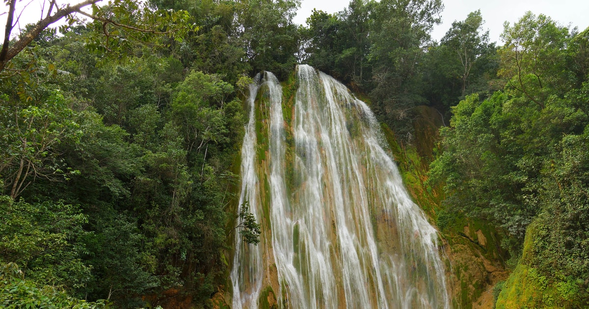 El Limón: Waterfall Tour with Lunch | GetYourGuide