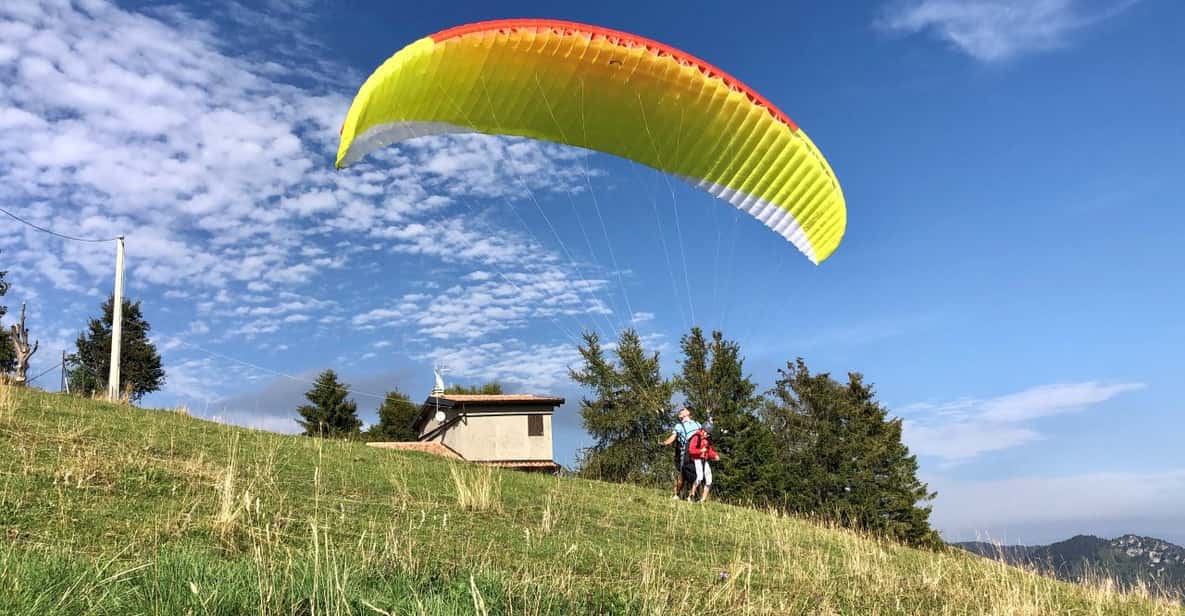 Caprino Bergamasco: Zborul cu parapanta în tandem pe lacul Como ...