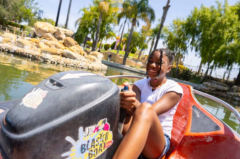 Santa Maria: Boomers Park Admission Ticket | GetYourGuide