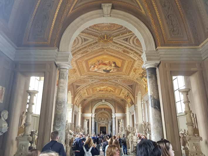 Desde Roma: Museos Vaticanos con entrada reservada y degustación ...