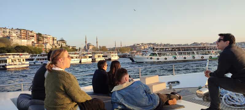 Istanbul: Bosphorus Sunset Cruise with Live Guide and Drinks | GetYourGuide