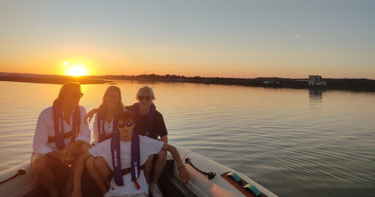 Huelva: Costa de la Luz zonsondergangtour in speedboot | GetYourGuide