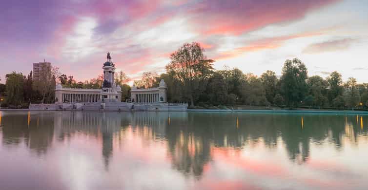 Madrid: Skip-the-line Madrid Royal Palace and Retiro Park | GetYourGuide