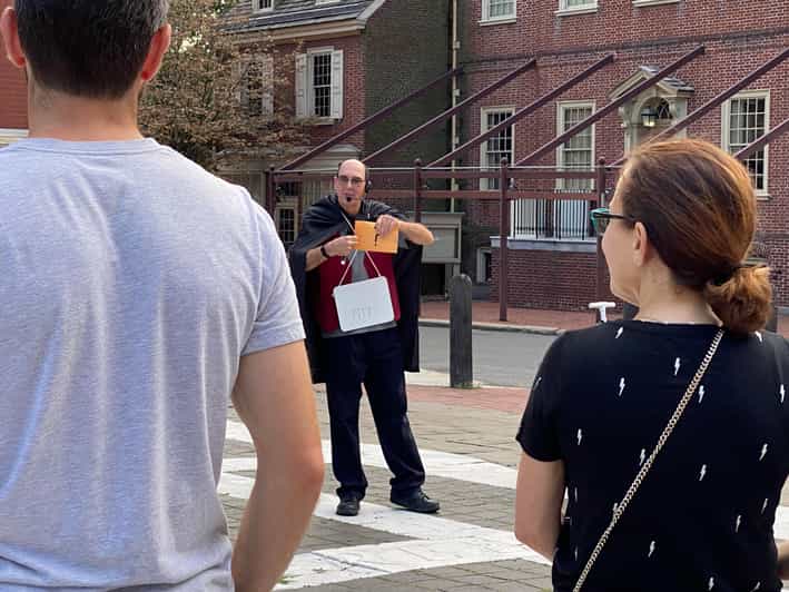 Philadelphia: Comedy Magic Walking Tour with a Guide | GetYourGuide