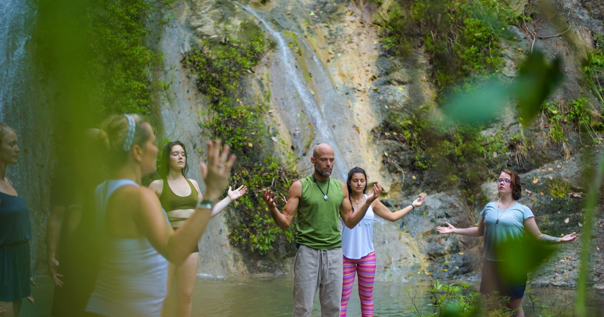 Bali: Healing og Aura Cleansing Tour med yoga og meditation | GetYourGuide