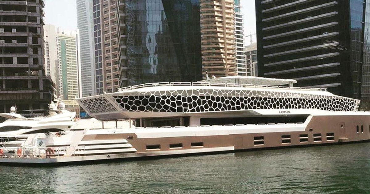 Dubai Marina Lotus Yatch Cena Crucero Intl Buffet | GetYourGuide