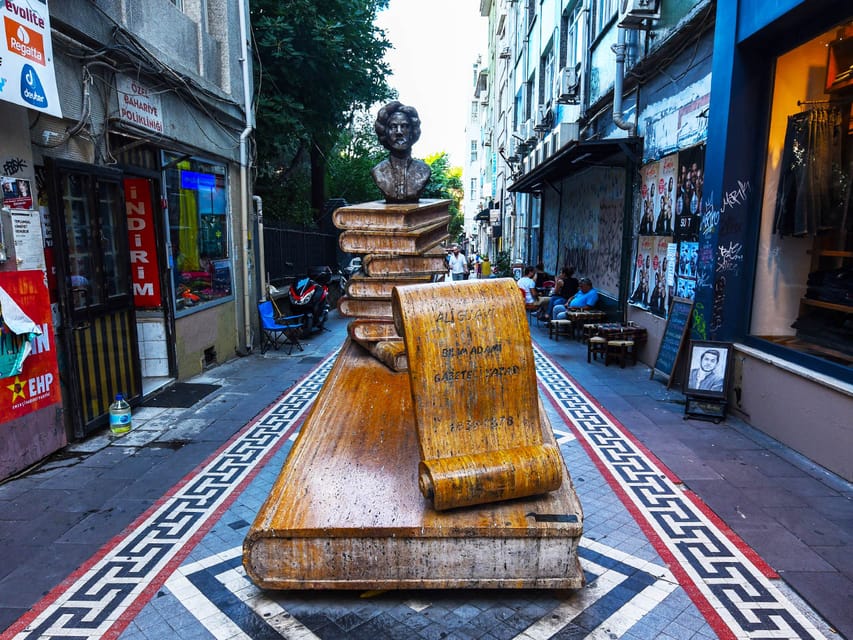 Istanbul: Asian Side Uskudar & Kadiköy Tour with Lunch | GetYourGuide