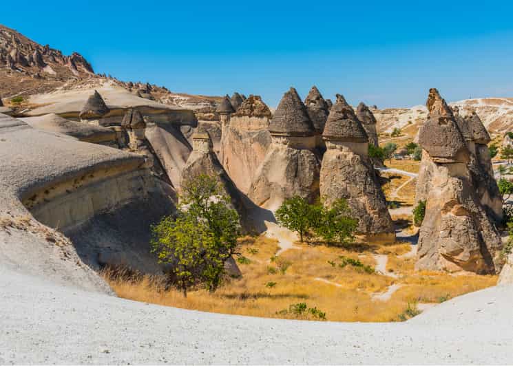 Capadocia: excursión de un día a Cavusin, el valle de Pasabag y la zona ...