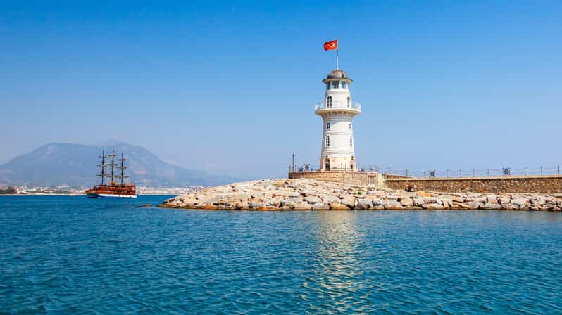 Alanya: Familienfreundliche Katamaran-Kreuzfahrt mit Burgblick ...