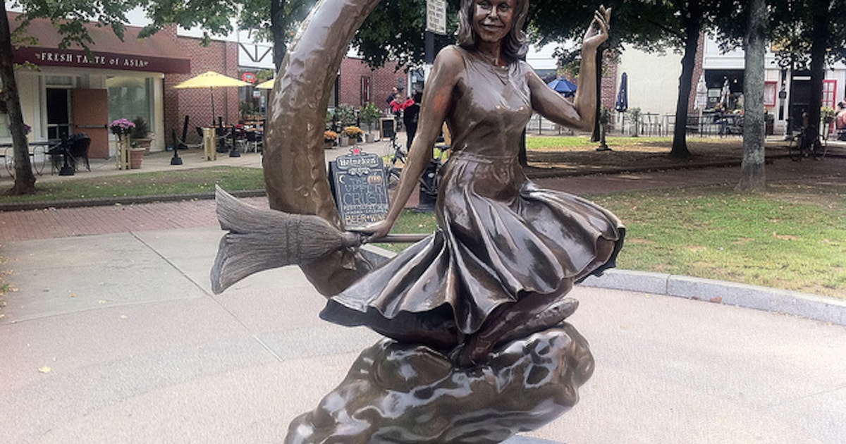 Salem: Hocus Pocus Movies and More Tour | GetYourGuide