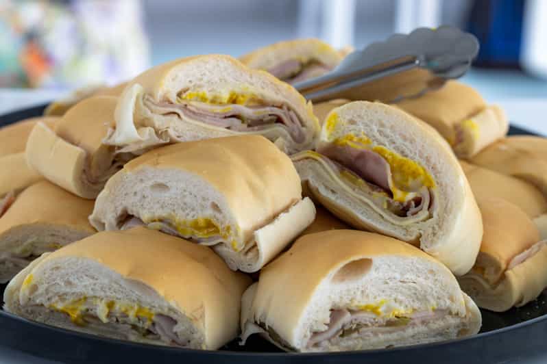 Key West: Sandbar Excursion & Kayak Tour with Lunch & Drinks | GetYourGuide