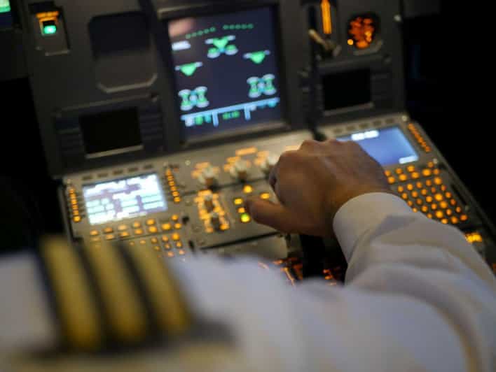 Munich: Airbus A320 Flight Simulator Private Tour | GetYourGuide