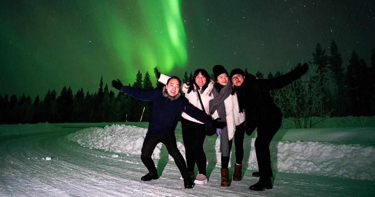 Rovaniemi: Guaranteed Aurora Tour with Bus including photos | GetYourGuide
