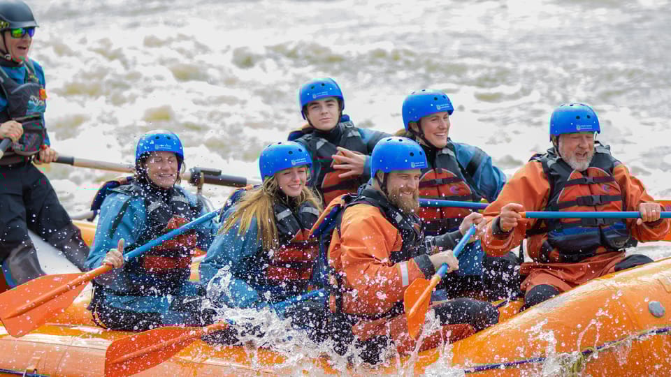 Denali, Alaska: Canyon Wave Raft Class III-IV Paddle/Oar | GetYourGuide