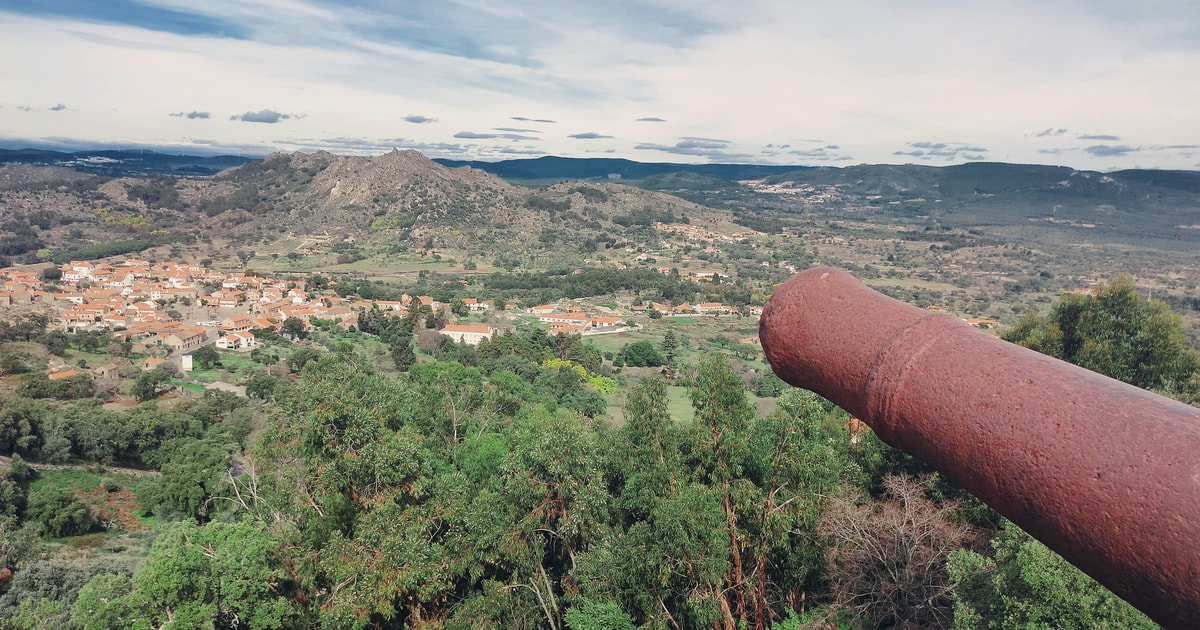 Visita guiada a Monsanto desde Castelo Branco | GetYourGuide