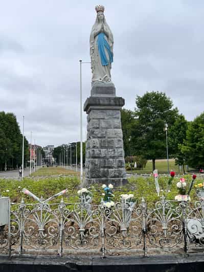 Van San Sebastián: privé dagtocht heiligdom van Lourdes | GetYourGuide