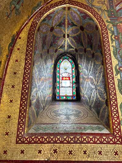 Van San Sebastián: privé dagtocht heiligdom van Lourdes | GetYourGuide