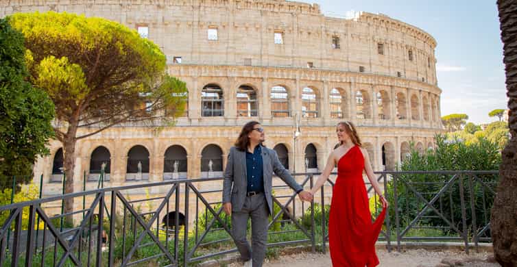Rome: Professional Photoshoot Outside the Colosseum | GetYourGuide