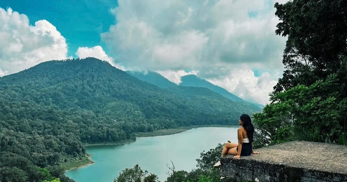 Munduk : Twin Lake Jungle Hike Temple & Waterfall tour | GetYourGuide