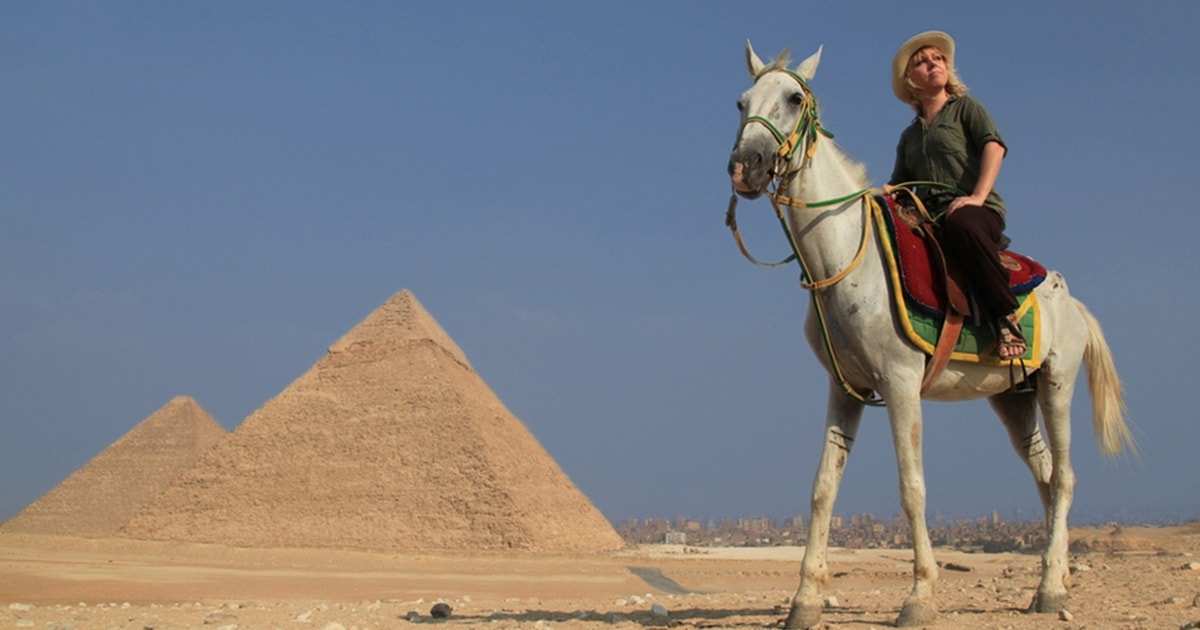 Giza: Arabian Horse Tour Around the Giza Pyramids | GetYourGuide