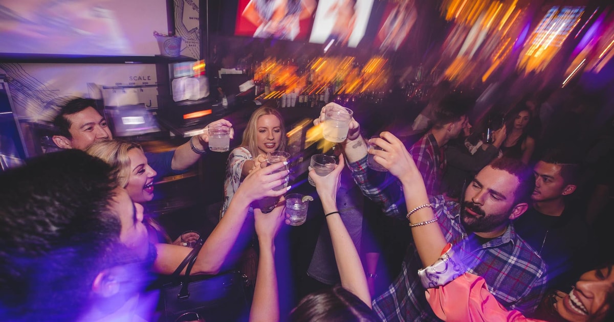 Hollywood: VIP Club Crawl Tour | GetYourGuide