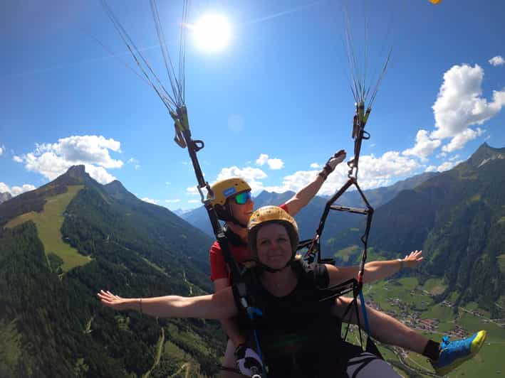 Neustift im Stubaital: Panoramic Tandem Paragliding Flight | GetYourGuide