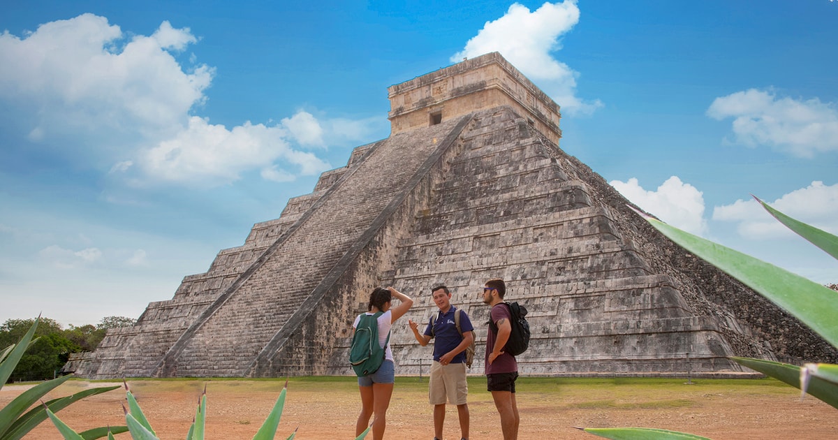 Chichen Itza Tour & Traditional Yucatecan Lunch | GetYourGuide