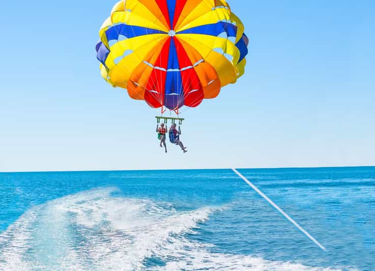 Dubai: Parasailing at Jumeirah Beach Residence | GetYourGuide
