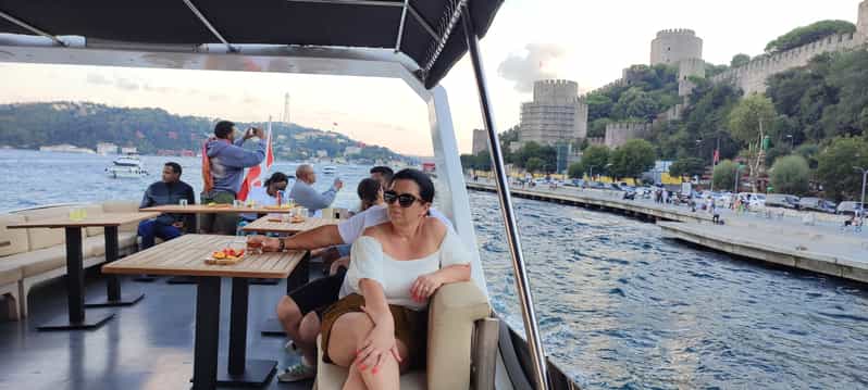 Istanbul: Bosphorus Sunset Cruise with Live Guide and Drinks | GetYourGuide
