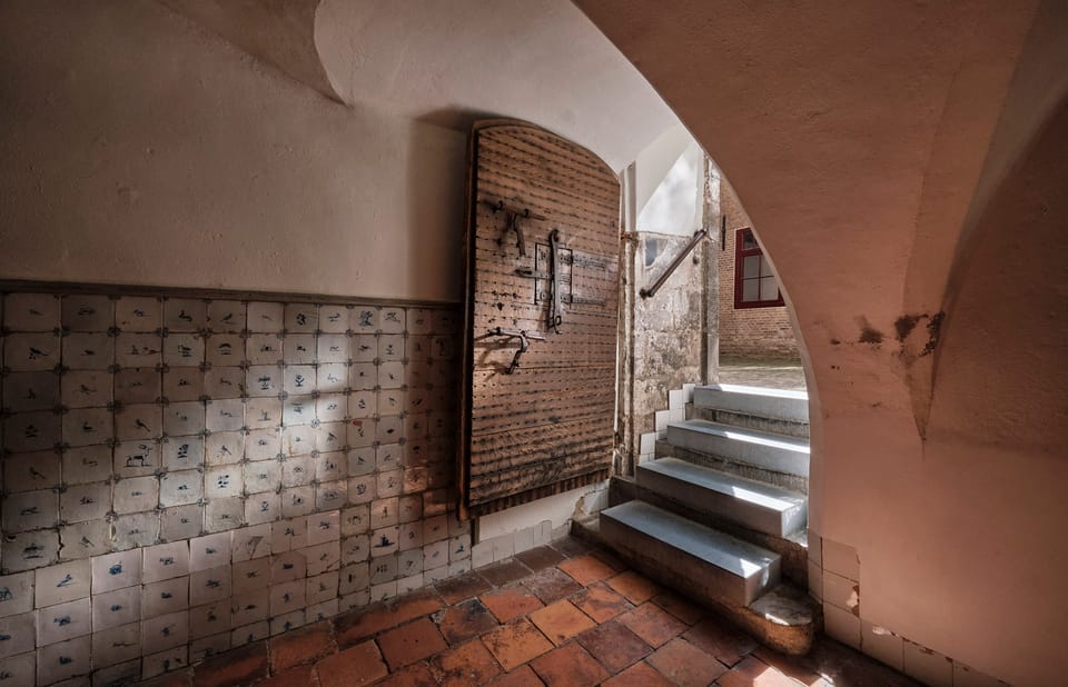 The Hague: Prison Gate Museum | GetYourGuide