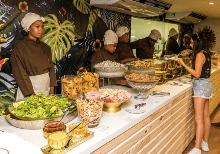 Rio: Premium-Karnevalssitzplätze mit Essen, Getränken und Transfer ...