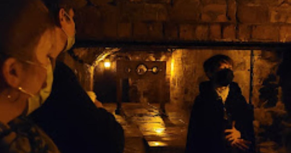 Edinburgh: Old Town and Underground Ghost Tour | GetYourGuide