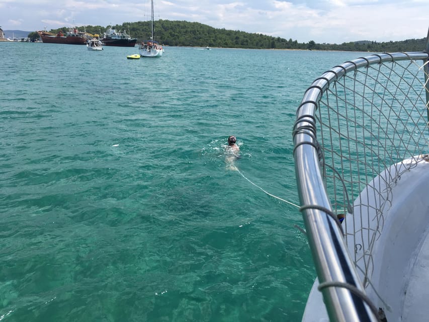 Von Zadar aus: Ganztagesausflug zum Saharun Strand mit dem Privatboot ...