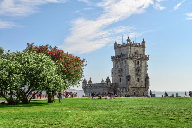 Lisboa: Tour autoguiado de la Torre de Belem y el Castillo de San Jorge ...