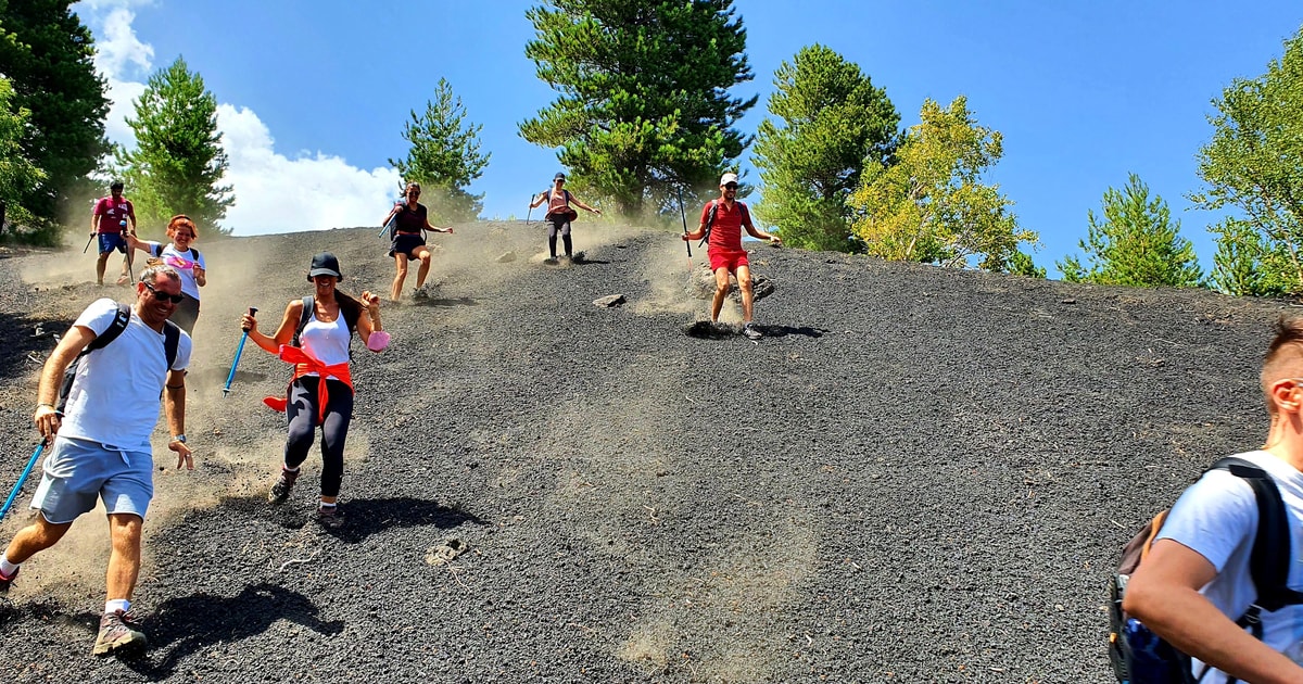 Taormina ve çevresinden Etna ve Alcantara Boğazı gezisi | GetYourGuide