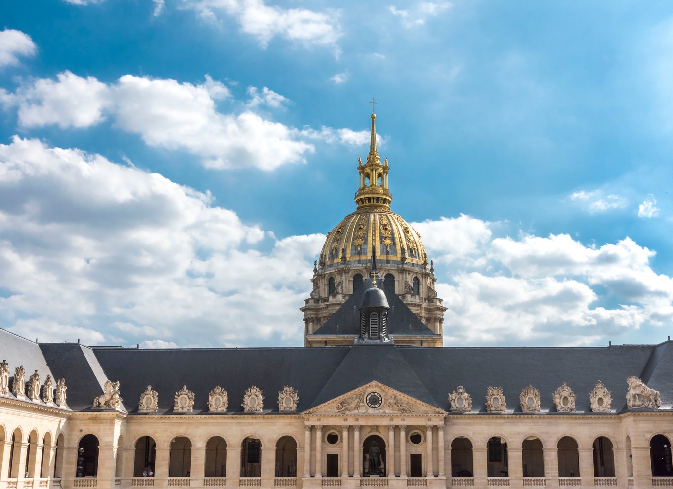 Les Invalides: Napoleon's Tomb & Army Museum Entry | BookYourTour.com