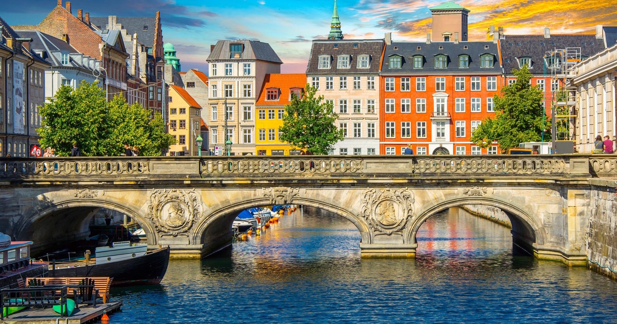 Kopenhagen: Private Sightseeing Tour mit dem Auto und zu Fuß | GetYourGuide